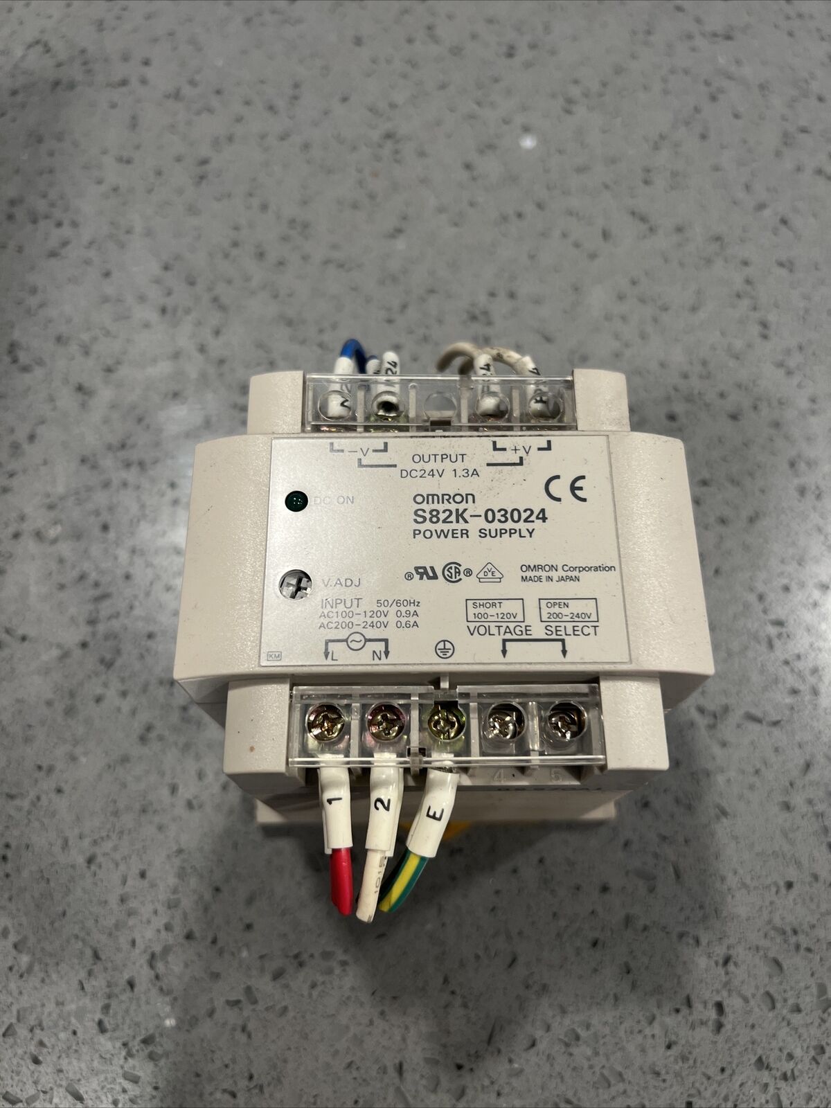 Omron S82K-03024 1.3 Amp 24VDC 30W 24v DC Power Supply 120V/240V DIN R ...